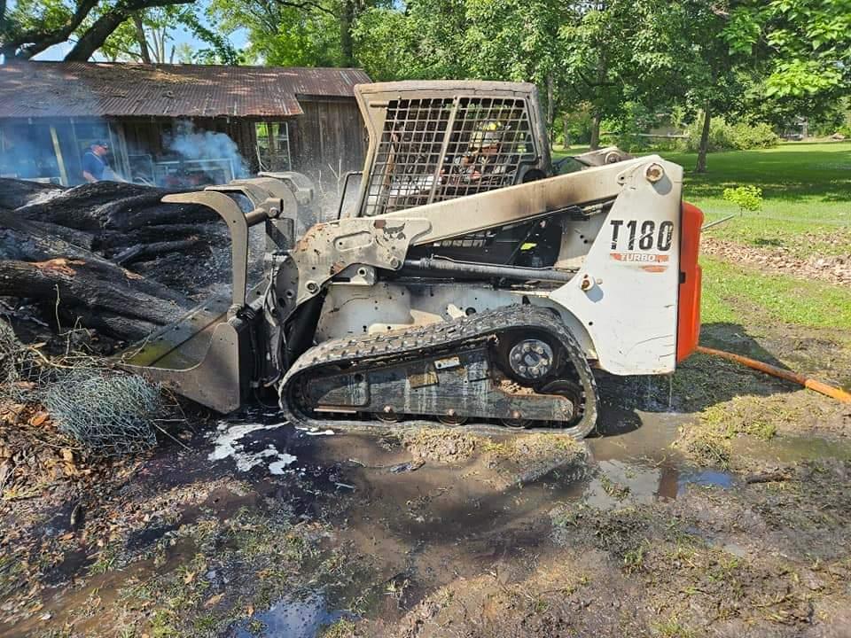 At 3:40pm, Monday, May 20, Ward 6 Engines 5, 7, S10, and Unit 902 ...